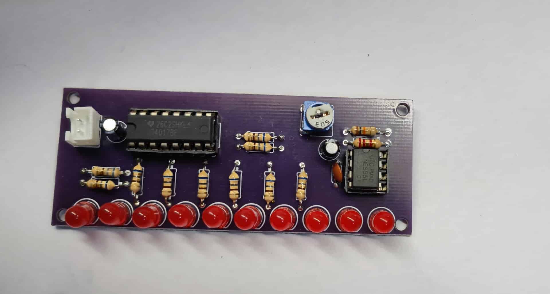 Sequencial de leds com CD4017 e NE555 - Toni Eletrônica